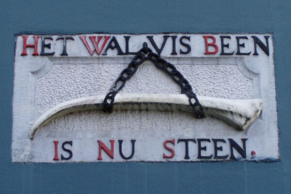 the low countries To Spitsbergen and Back: Four Centuries of Dutch ...