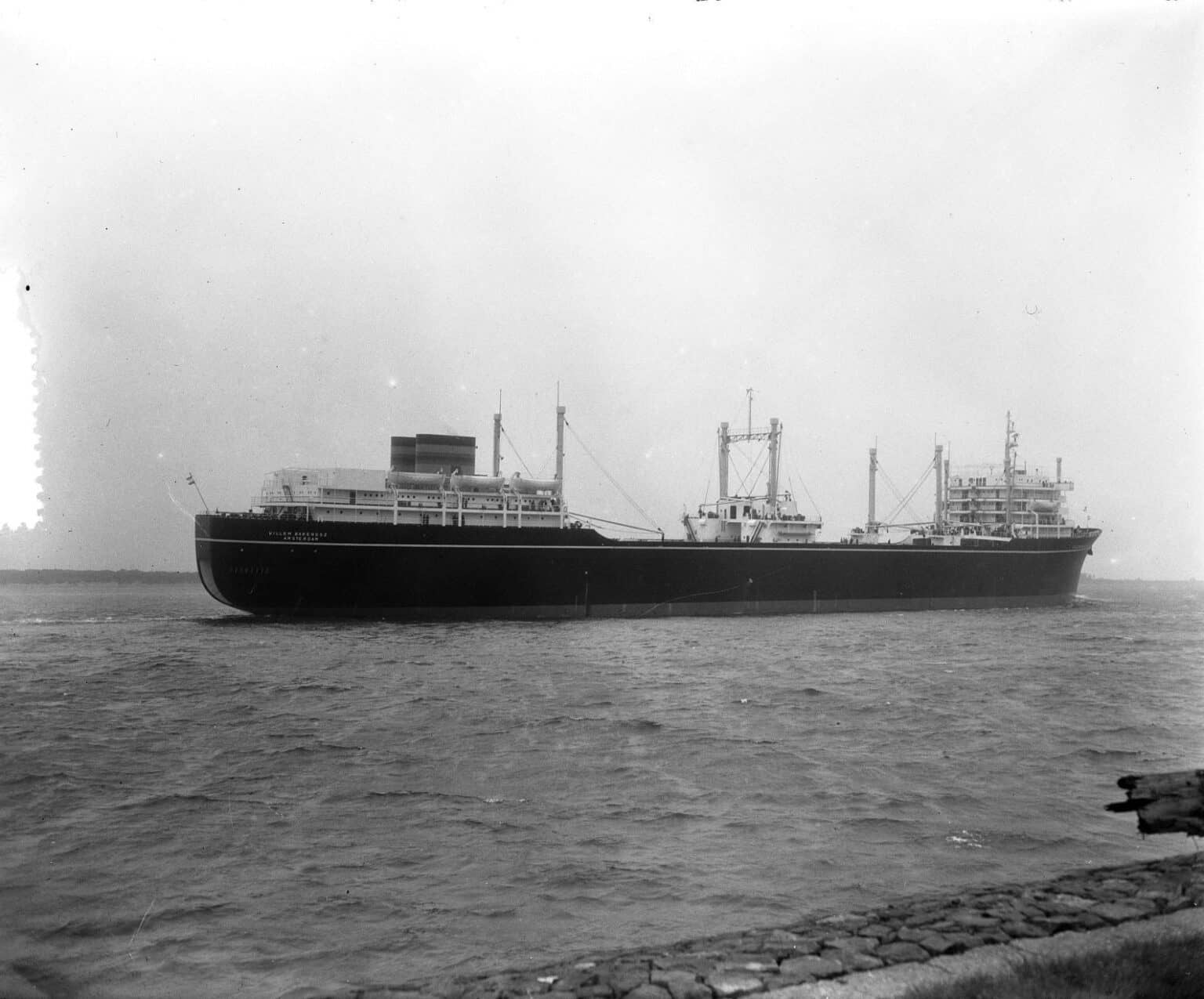 the low countries To Spitsbergen and Back: Four Centuries of Dutch ...